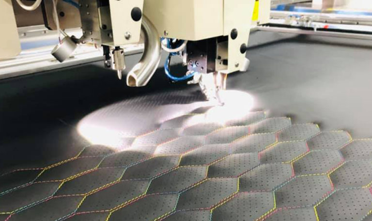 New machines at LSP! – LES SELLERIES PROFESSIONNELLES